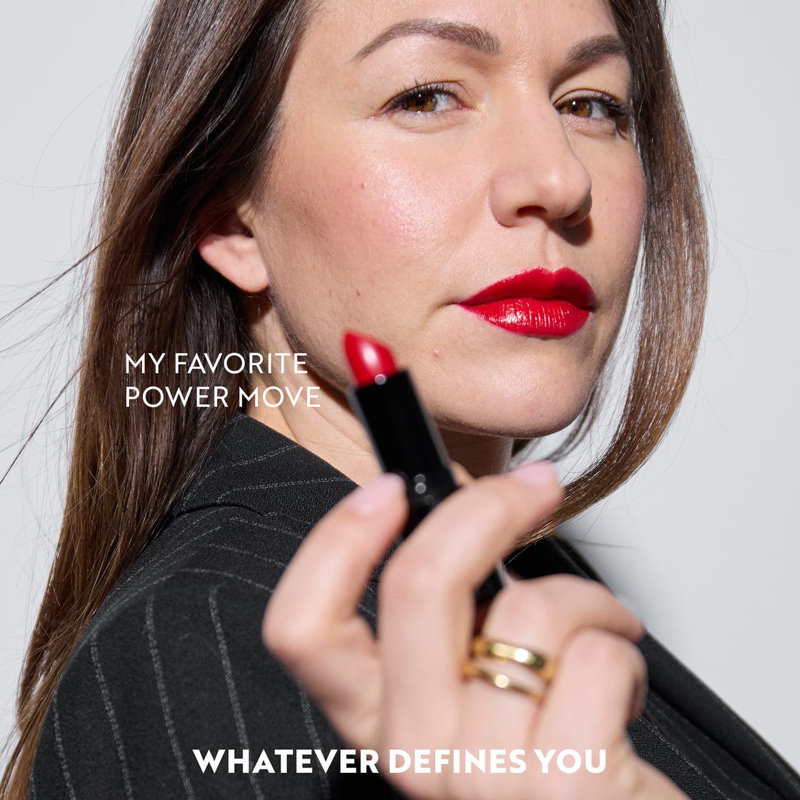 IsaDora Perfect Moisture Lipstick 212 Berry Red | Nordicfeel